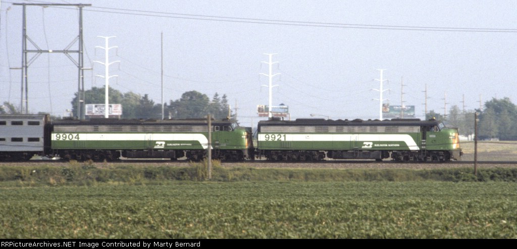BN 9921 (ex-CB&Q 9921A) and BN 9904 (ex-CB&Q 9977) Running